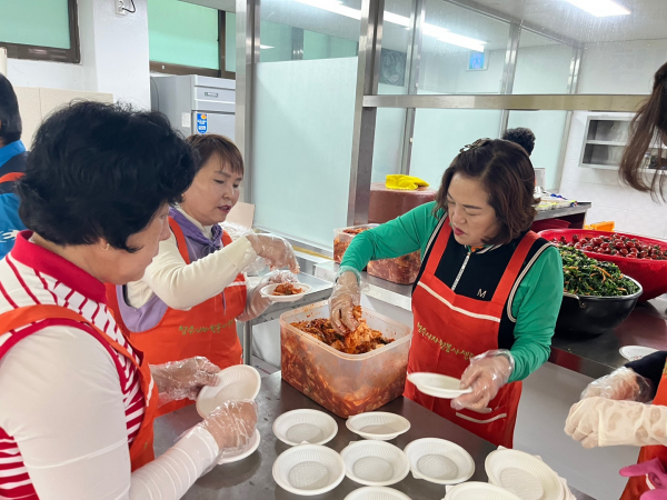 내수읍을 시작으로 ‘참 좋은 사랑의 밥차’ 사업 출발